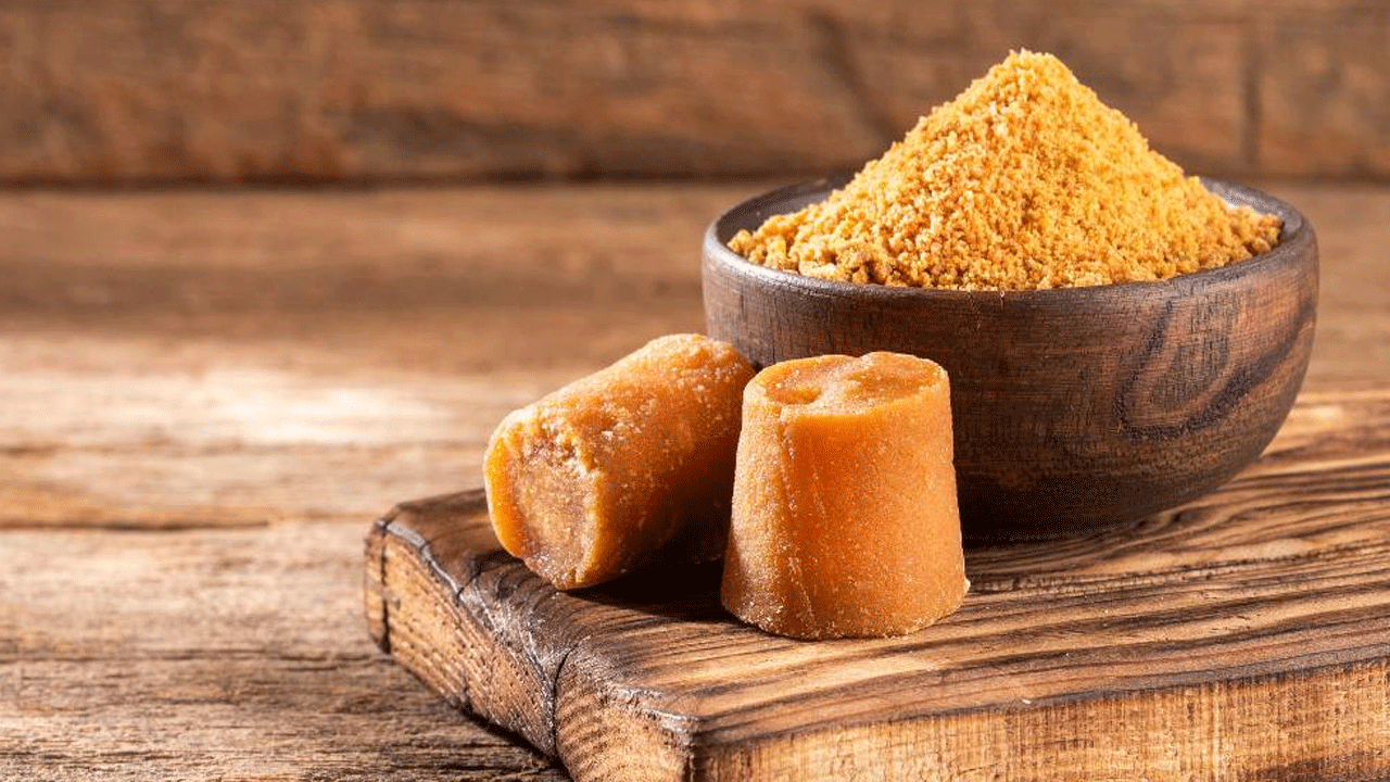 Lifestyle: బెల్లం తింటున్నారా.? ఒకసారి ఈ విషయాలు తెలుసుకోండి.. - Telugu ...